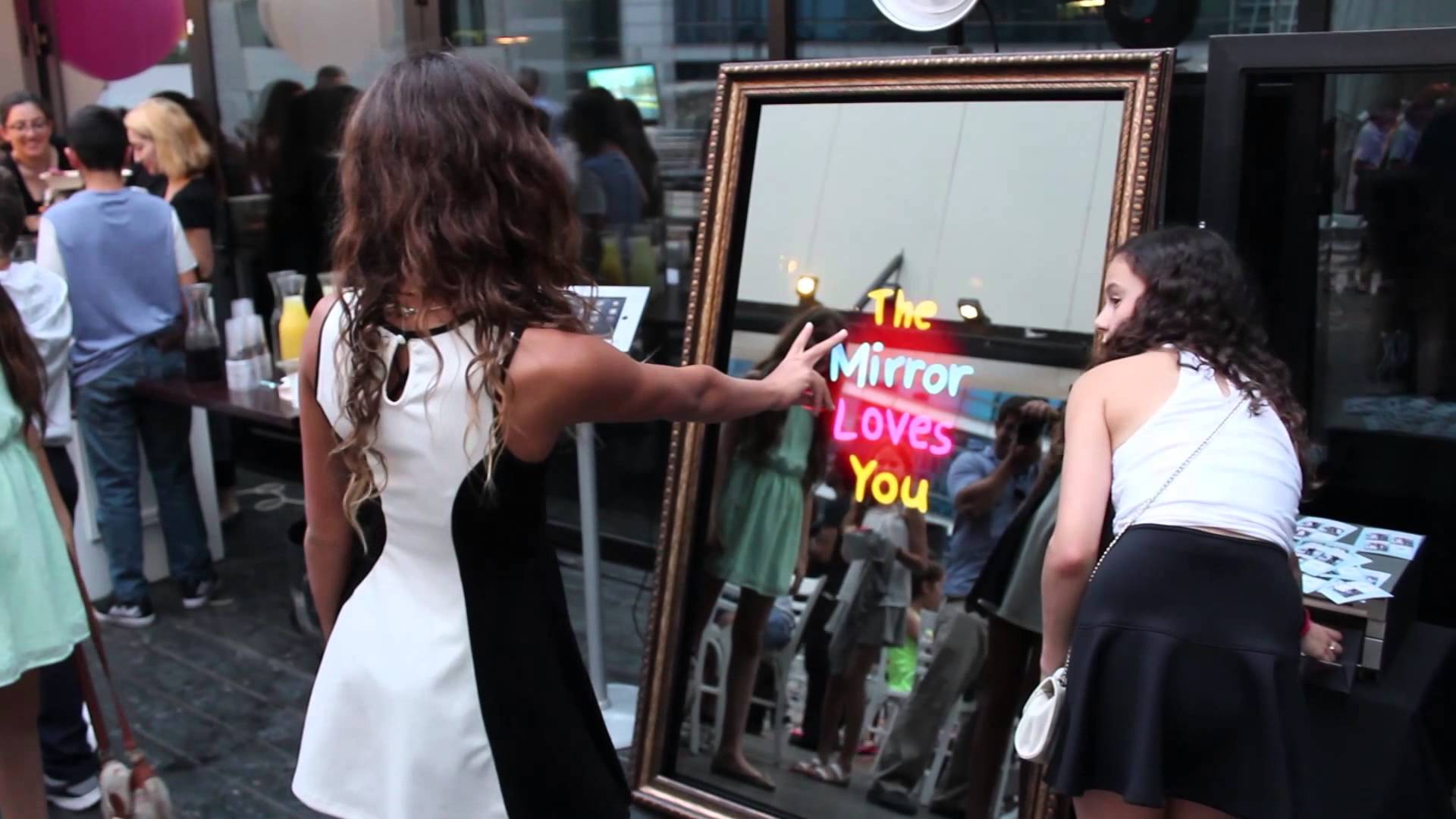 Salsa Photobooth | De Vriendelijke Dj's